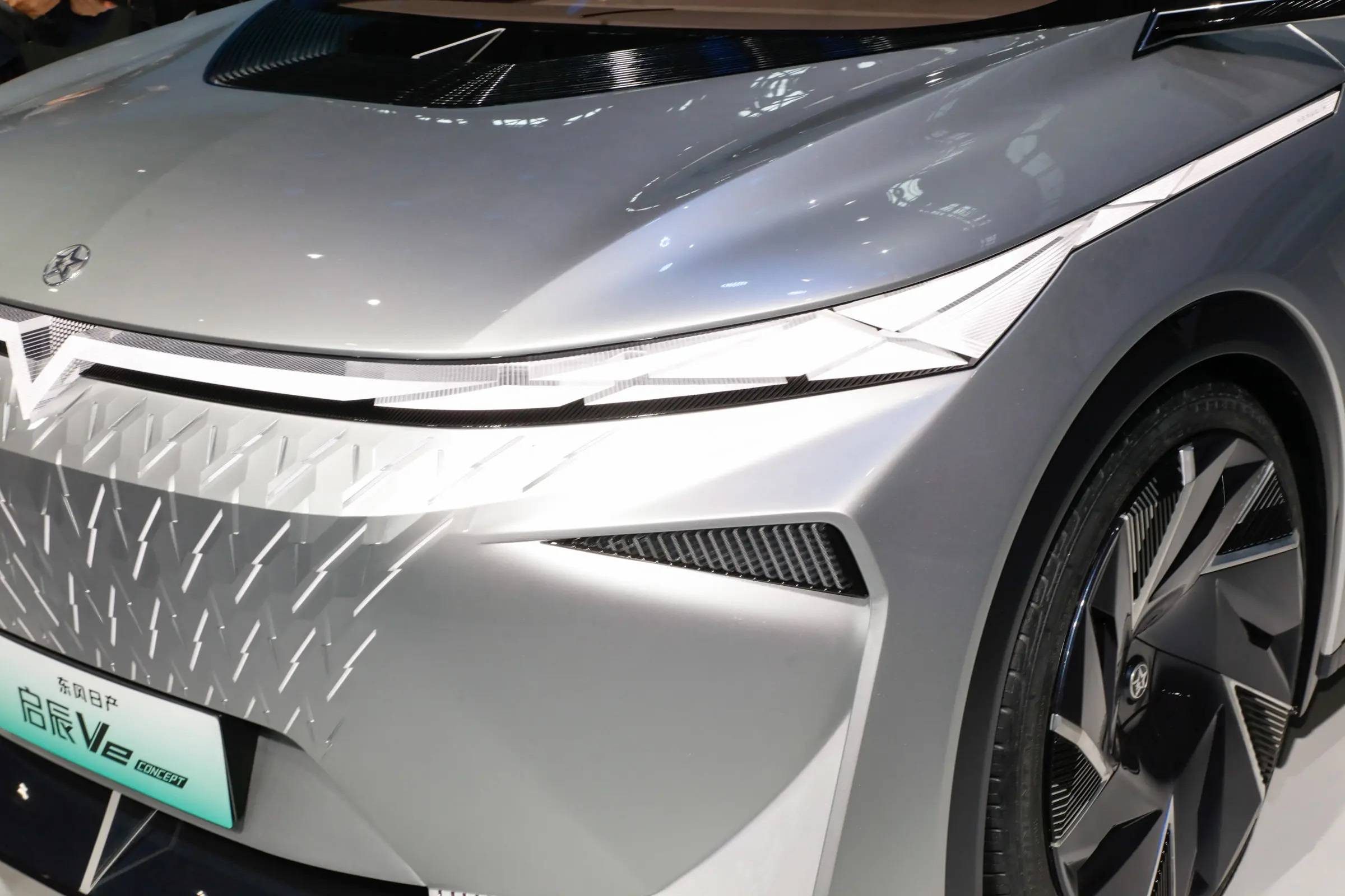 东风日产启辰VX6，潮酷来袭！V力全开，为你而来，做自己的大V！_搜狐汽车_搜狐网