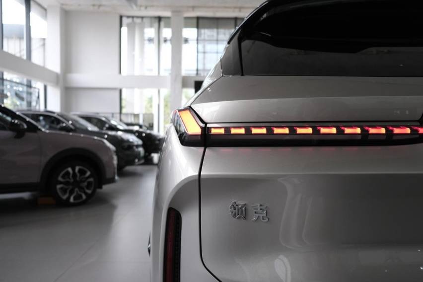 探店领克08EM-P，综合续航1400km，搭载魅族车机系统有惊喜_搜狐汽车_搜狐网