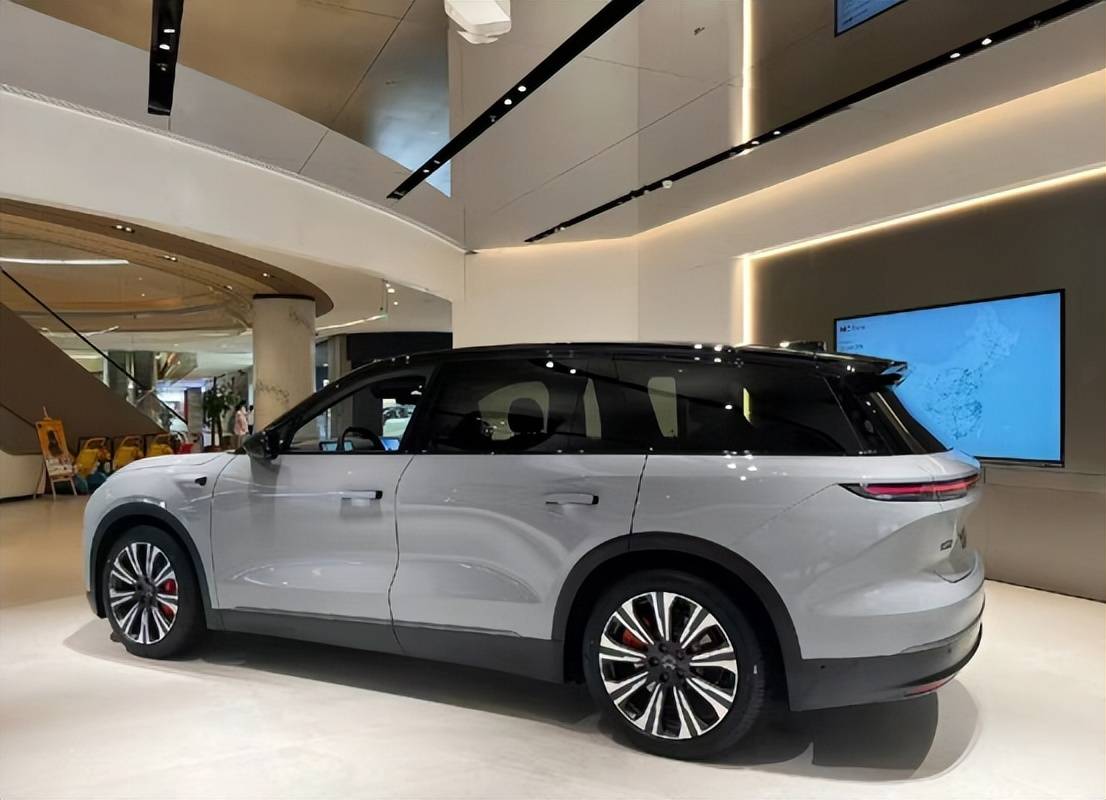 蔚来ES8对比宝马X5L：3年真能省出一台X3？！_搜狐汽车_搜狐网