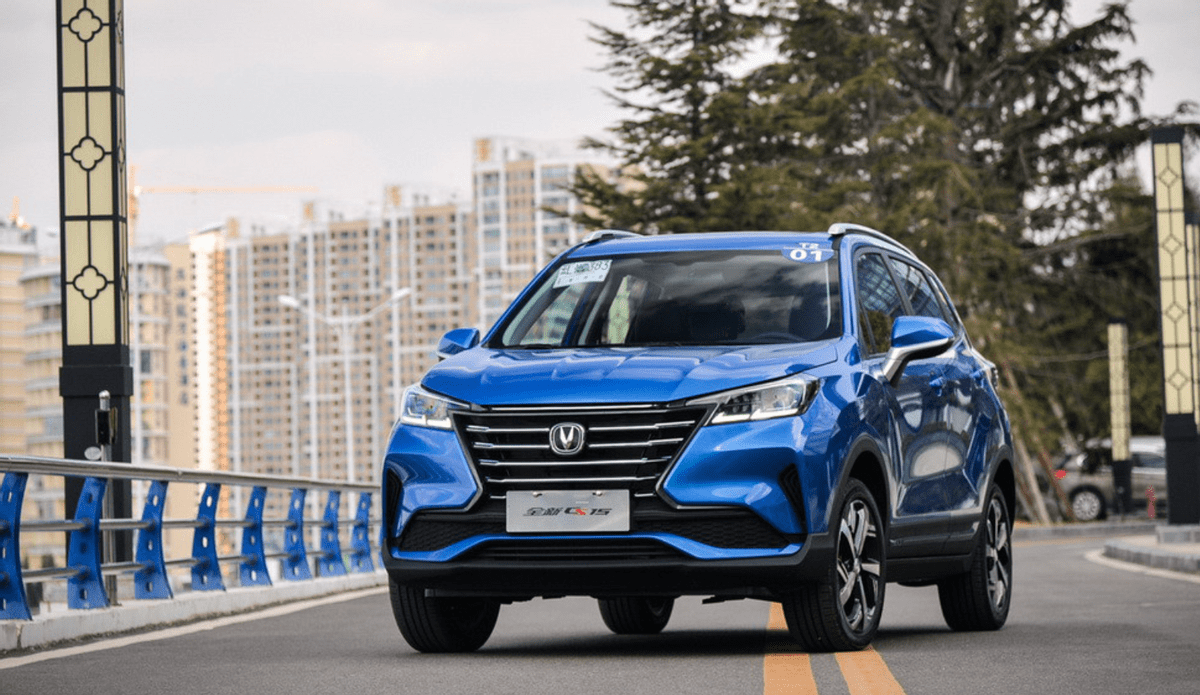 初入职场，全新一代瑞虎3X和长安CS15谁是首选？_搜狐汽车_搜狐网