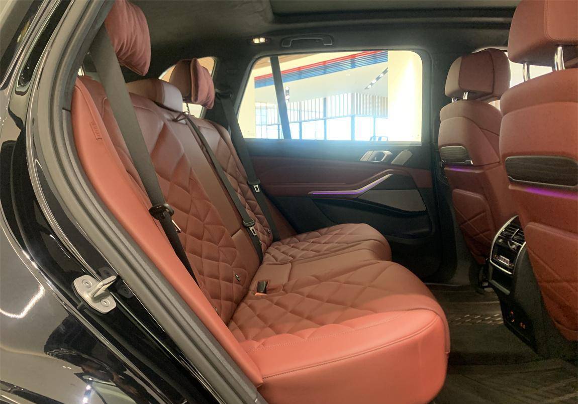 华晨宝马X5L旗下“次顶配”车型，40LiM运动套装版，落地不到80万_搜狐汽车_搜狐网