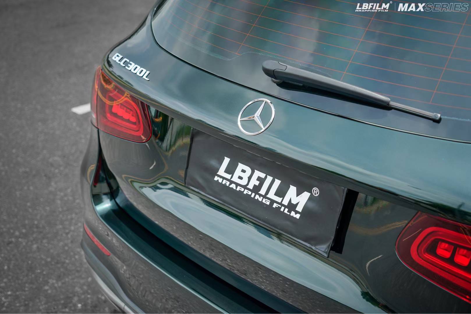 奔驰GLC300L-LB改色膜原厂漆祖母石绿，最高级的绿色_搜狐汽车_搜狐网