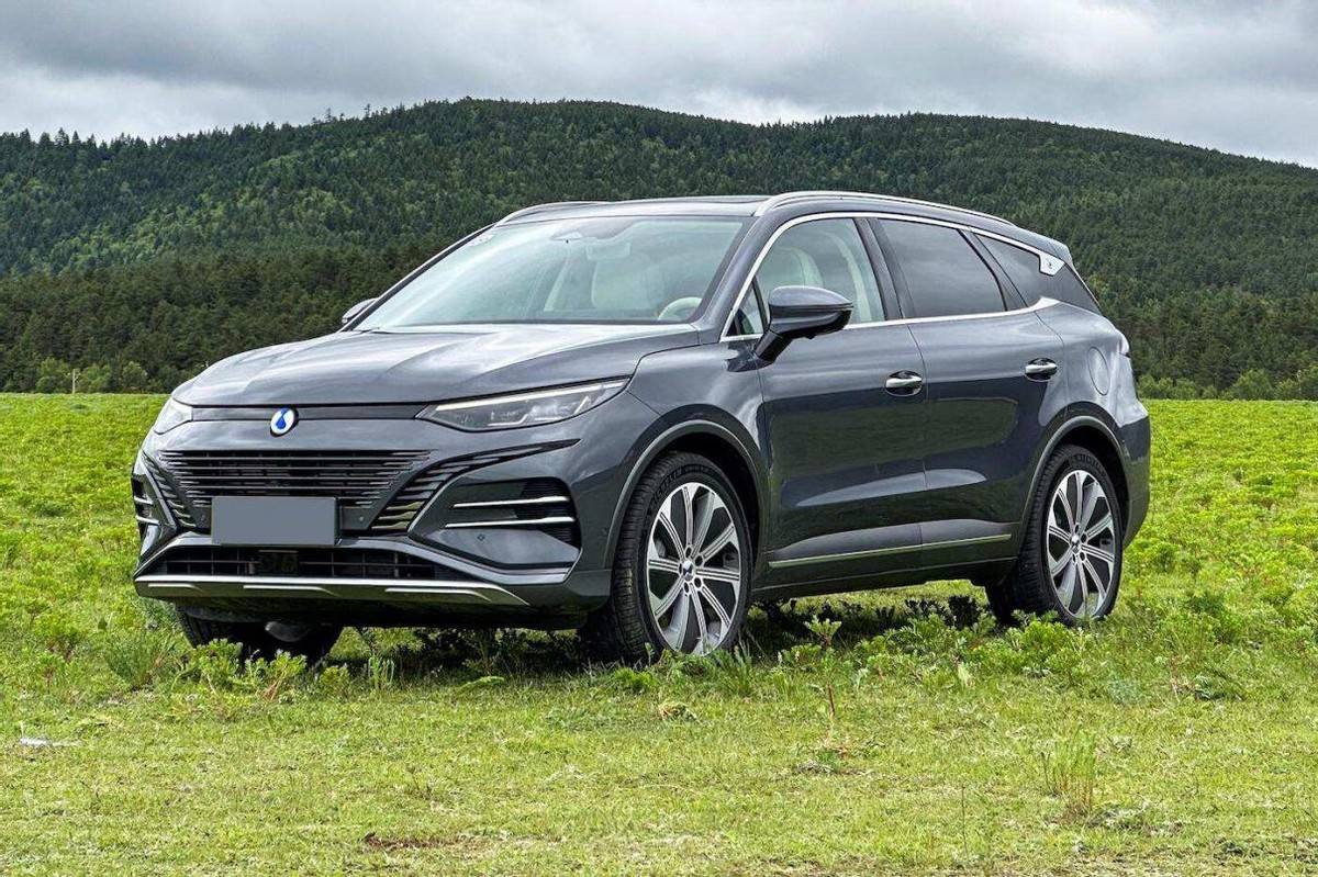 解读全新腾势N8，定位中大型SUV，4.3破百，31.98万元起能火？_搜狐汽车_搜狐网