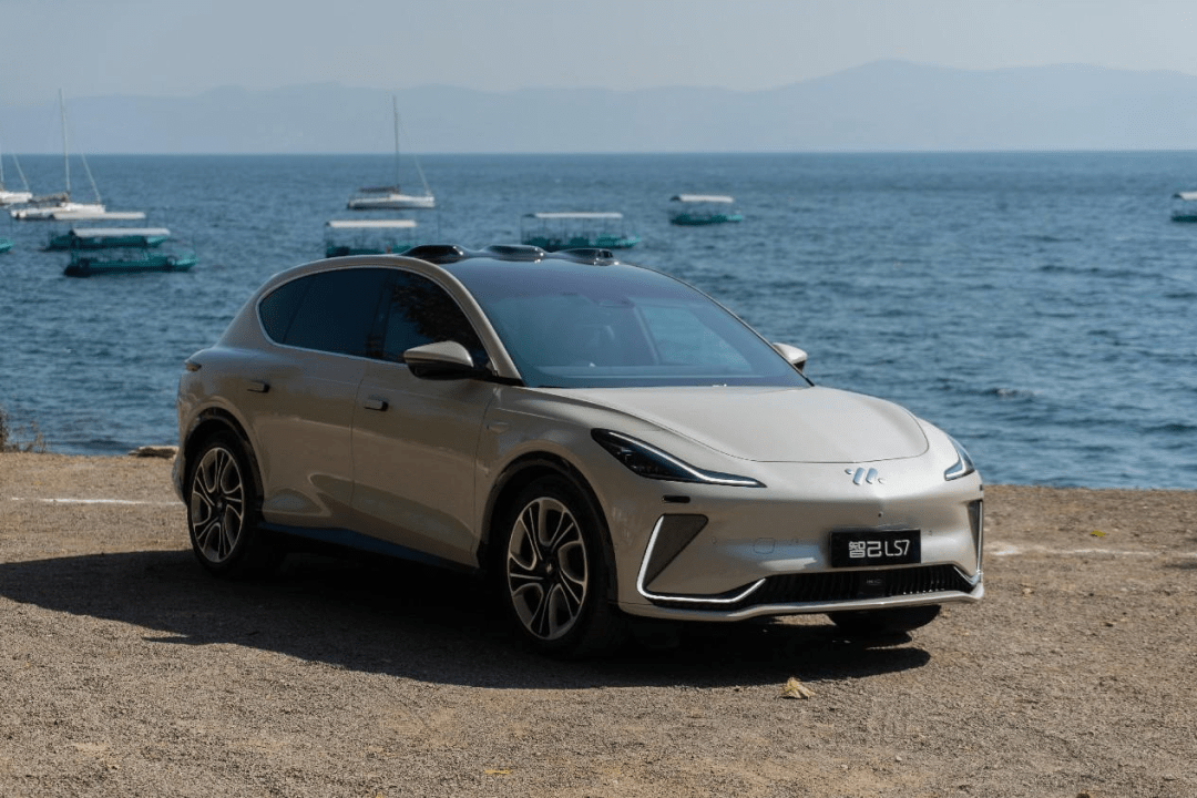 30万SUV首选！智己LS7颜值出众、性价比高_搜狐汽车_搜狐网