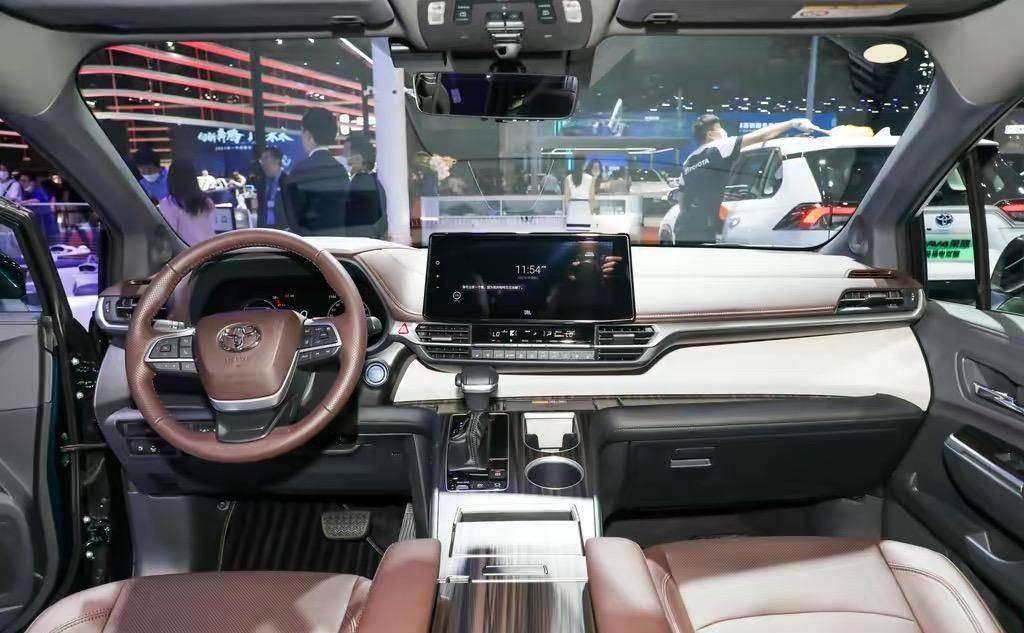 别克GL8的对手来了，长5175mm带大7座，油耗才5.9L，后排可当床_搜狐汽车_搜狐网