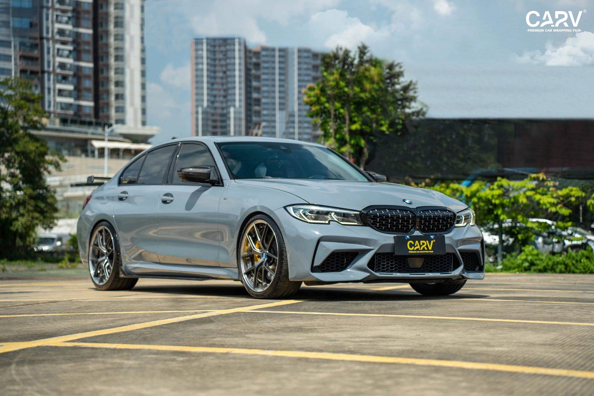 宝马卡孚改色膜白金保时捷极地灰，多重色调融合而成的灰色_搜狐汽车_搜狐网