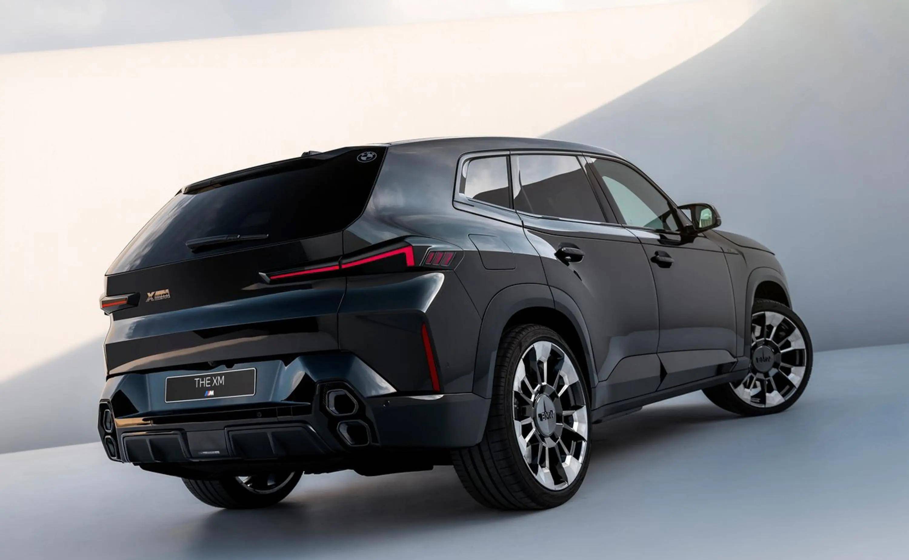 宝马的旗舰SUV，V8带490匹马力，大5座空间，能4.3s破百_搜狐汽车_搜狐网