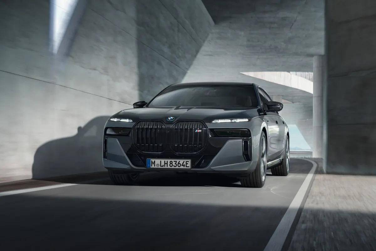 搭载3.0T插混系统 宝马M760Le通过国六b认证 对标奔驰S 450 e L_搜狐汽车_搜狐网