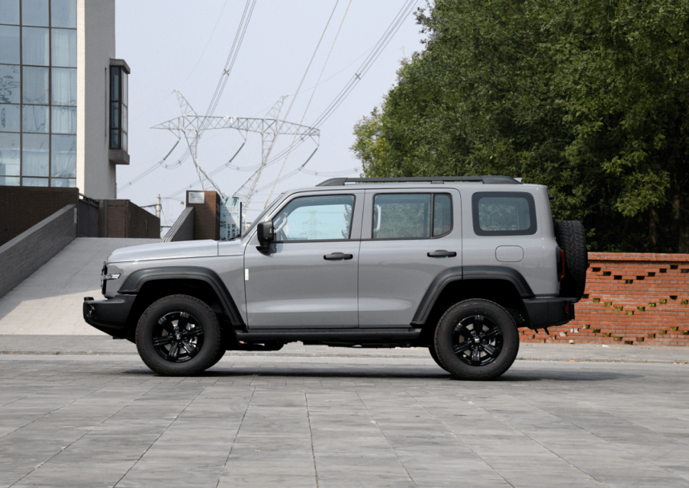 新版坦克300上市，“穿越者”换9AT，后续还有6缸值得等_搜狐汽车_搜狐网