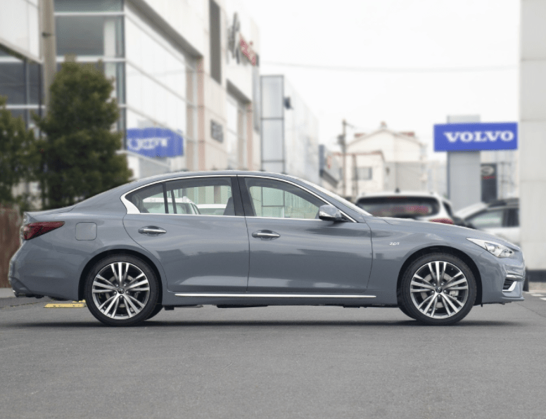 堪称最便宜的B级豪车？2022款英菲尼迪Q50L哪款最值得入手？_搜狐汽车_搜狐网