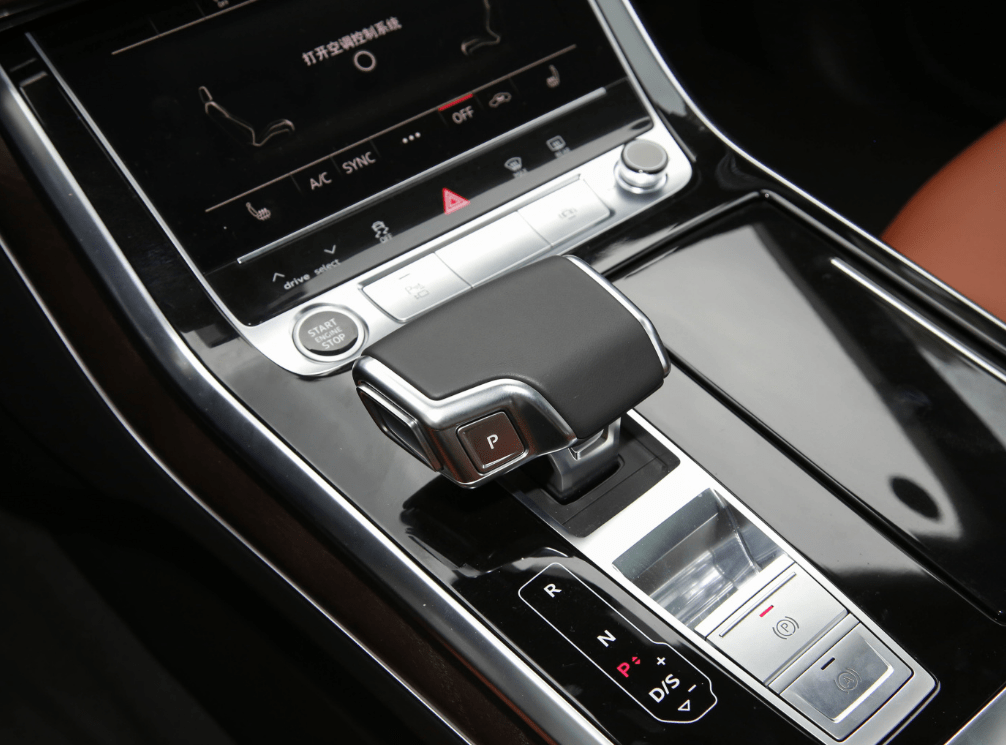 降价8万也卖不动，车长超5米，提供3.0T+8AT，比奥迪Q7都漂亮_搜狐汽车_搜狐网