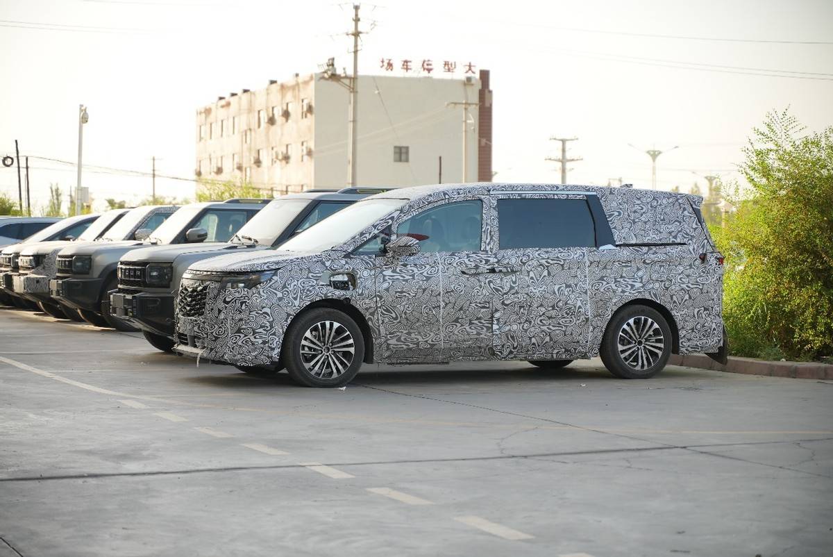 江淮瑞风全新MPV最新谍照曝光，目标直指传祺E9、腾势D9_搜狐汽车_搜狐网