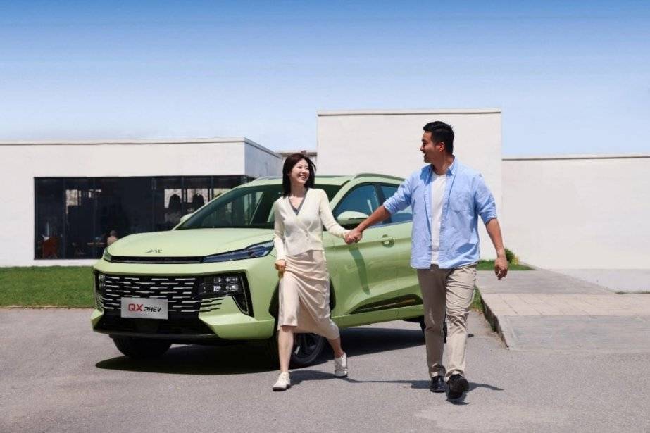 超值电感SUV 江淮QX PHEV开启盲订 联手村BA满电上场_搜狐汽车_搜狐网