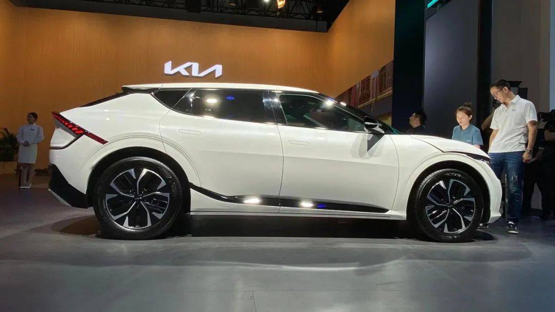 成都车展丨28.28万元起，起亚EV6上市，EV5同步预售_搜狐汽车_搜狐网