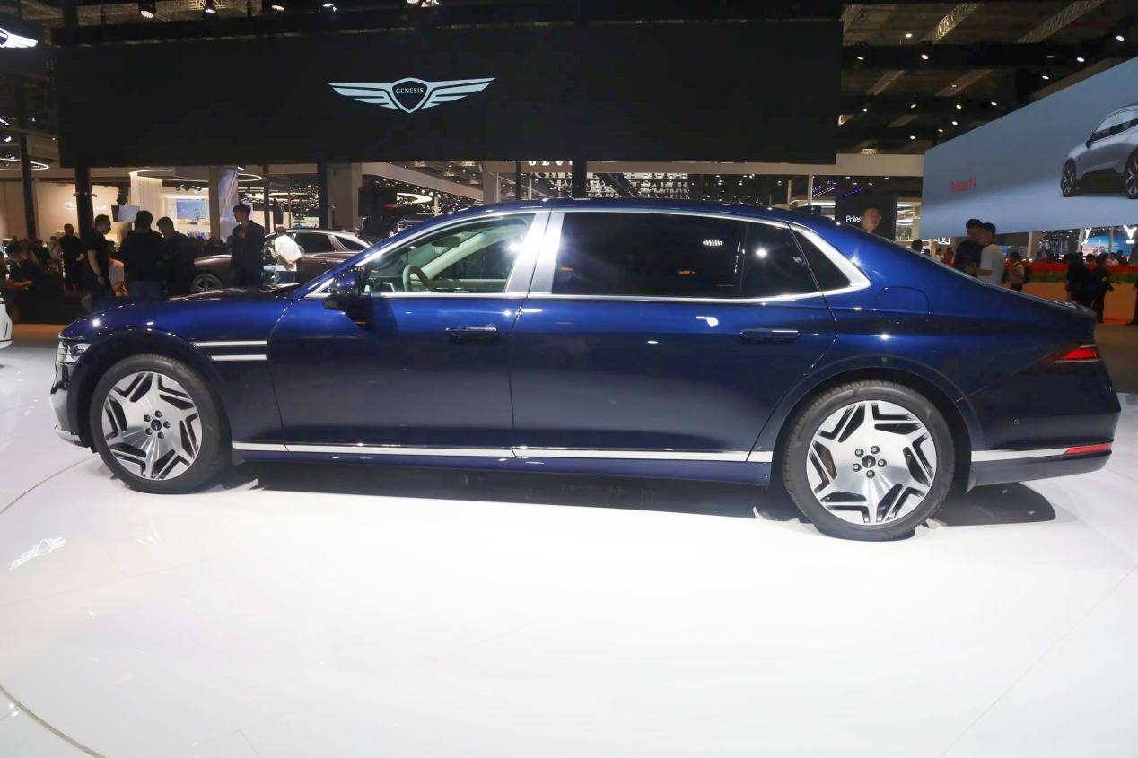 韩系巅峰旗舰，捷尼赛思G90售价69.88万元起，全新概念车帅炸_搜狐汽车_搜狐网