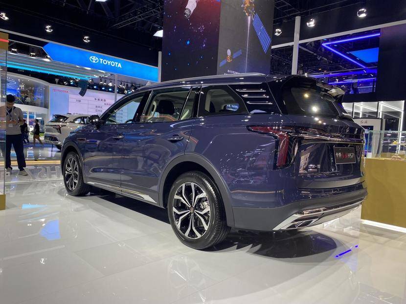 大空间豪华C级SUV，全新红旗HS7上市，售价25.58万起_搜狐汽车_搜狐网