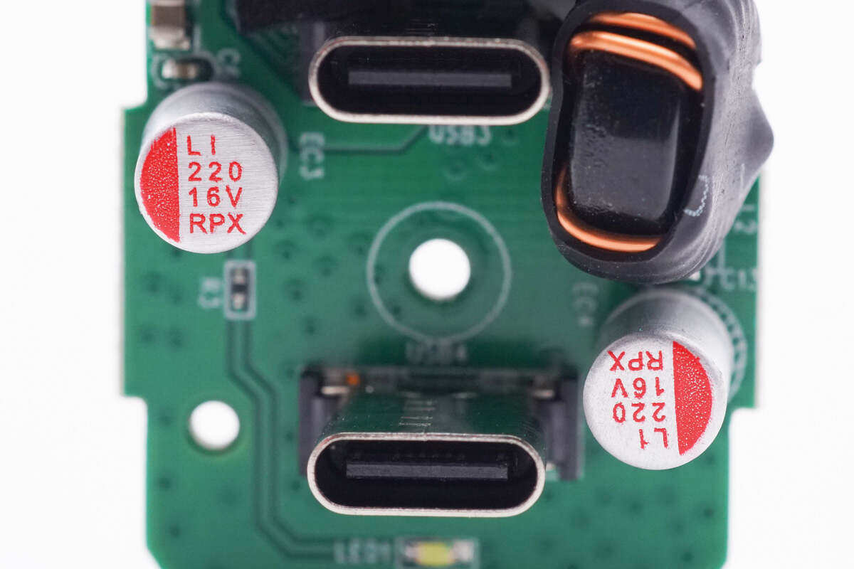 内置英集芯IP6566 SOC芯片，兼容协议丰富，AINOPE 90W六口车充拆解_搜狐汽车_搜狐网