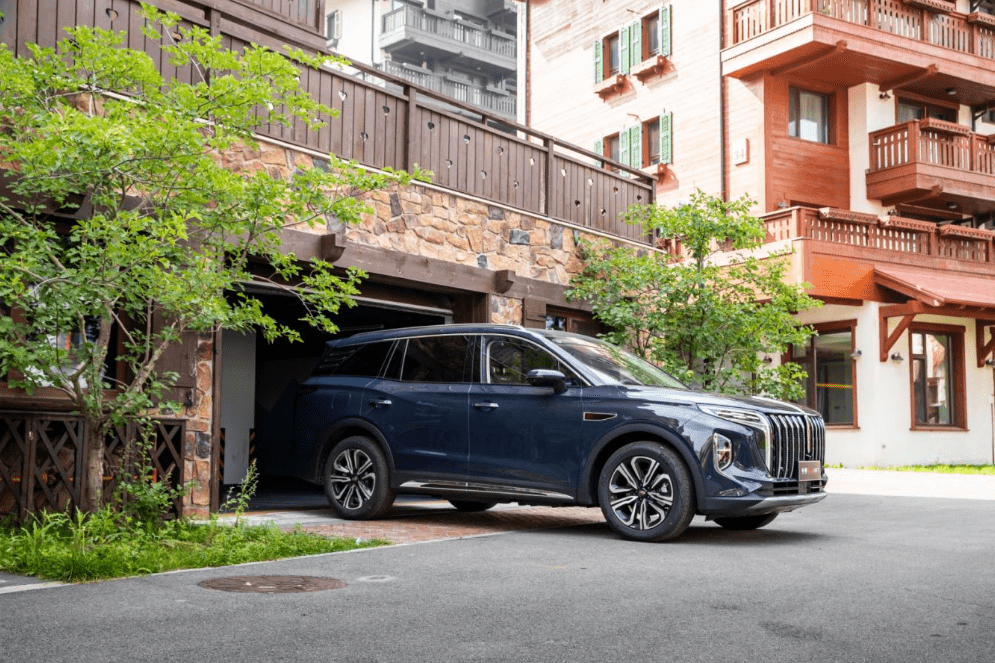 全新红旗HS7上市：25万多的豪华中大型SUV，藏着多少惊喜？_搜狐汽车_搜狐网