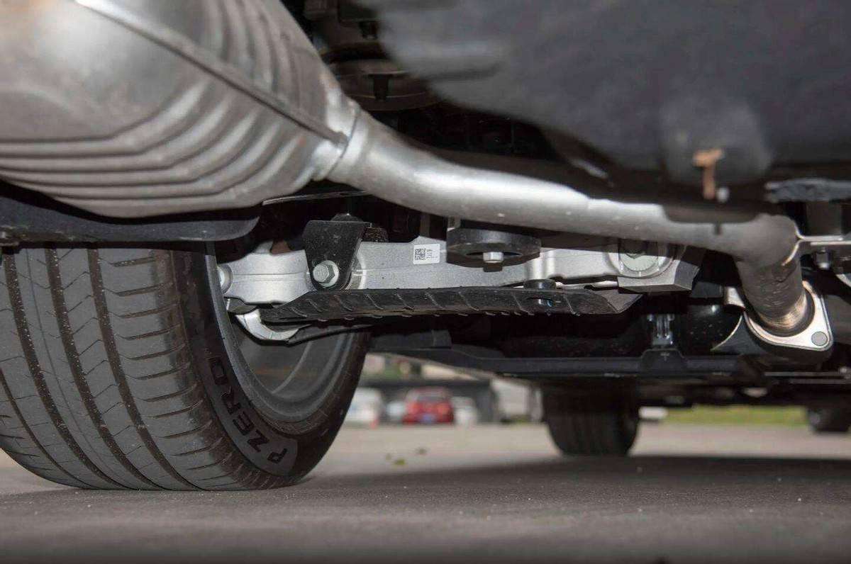 真要硬刚宝马7系？配3.5T+48V轻混，轴距3180mm，69.88万起_搜狐汽车_搜狐网