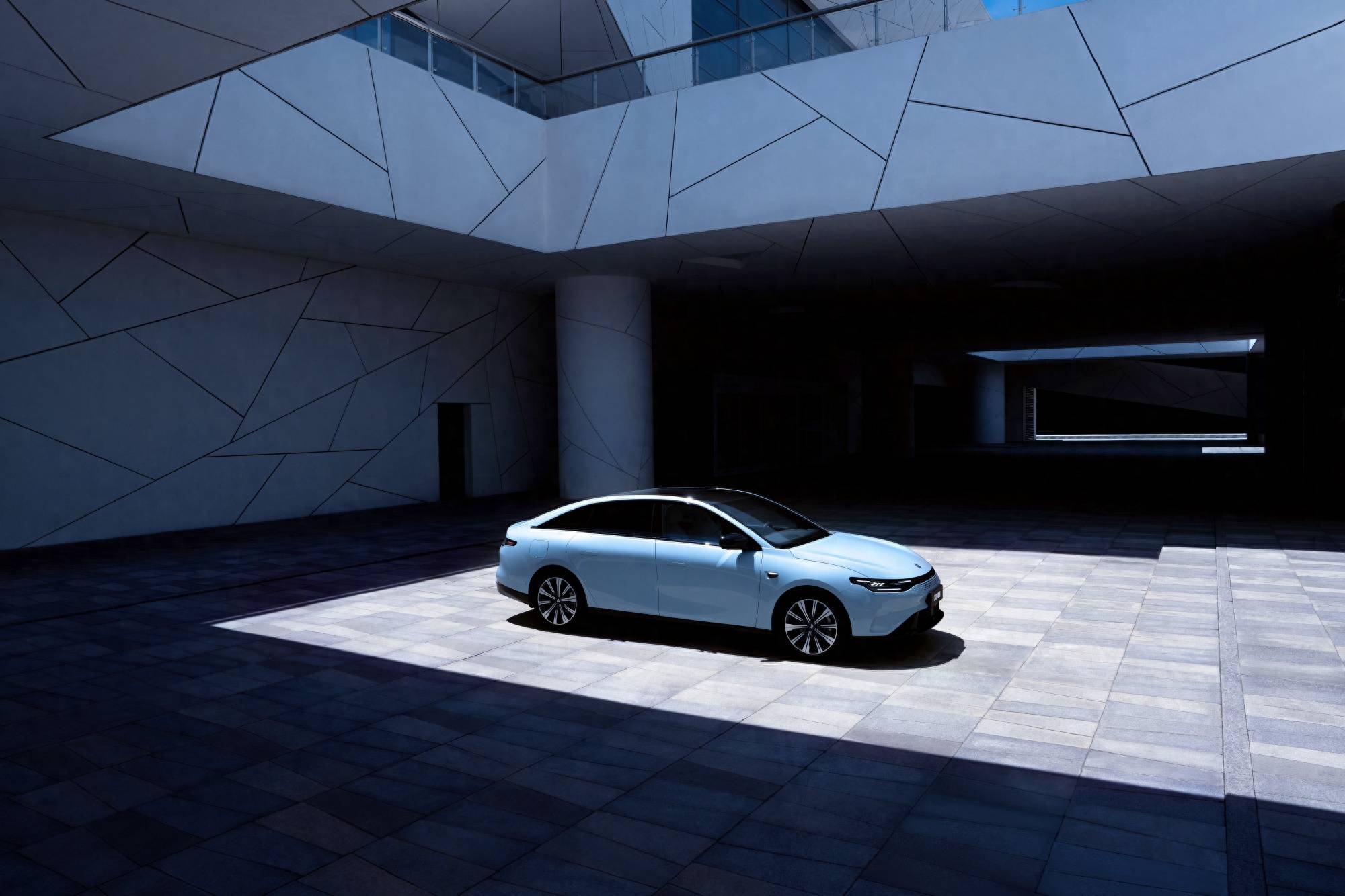 纯电续航316km 零跑C01增程版将于9月20日上市 配1.5L自吸增程器_搜狐汽车_搜狐网