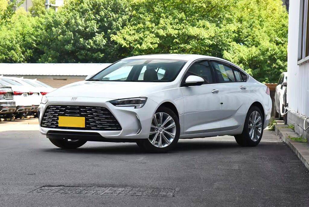 别克君威这次要火，车长超4米9，入门1.5T+9AT，降至12.98万起_搜狐汽车_搜狐网