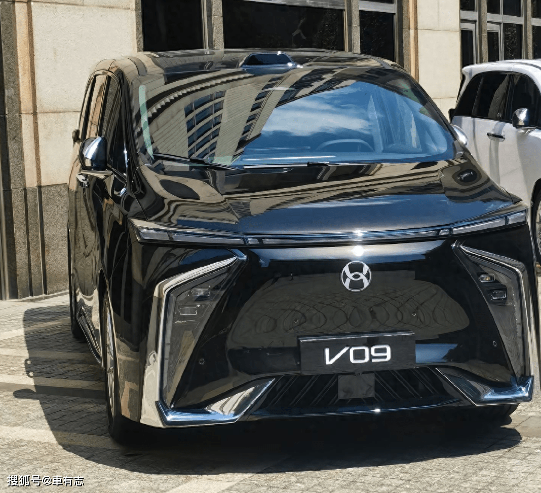 合创V09实车现身，外观霸气，预售32万起，叫板腾势D9_搜狐汽车_搜狐网