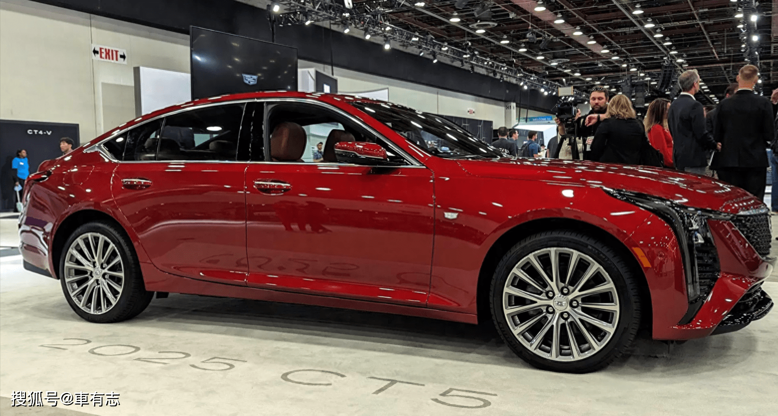 新款凯迪拉克CT5首发，颜值大涨，内饰高级，1.5T/2.0T两种动力_搜狐汽车_搜狐网
