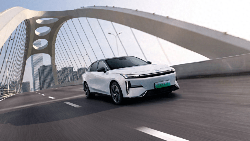 同级别要多花2万，吉利银河L6比秦PLUS-DMi更值吗？_搜狐汽车_搜狐网