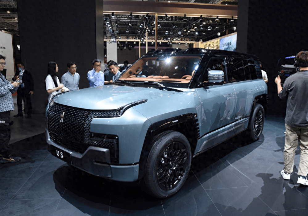 搭载4nm芯片，109.8万的仰望U8技术层面是否遥遥领先？_搜狐汽车_搜狐网