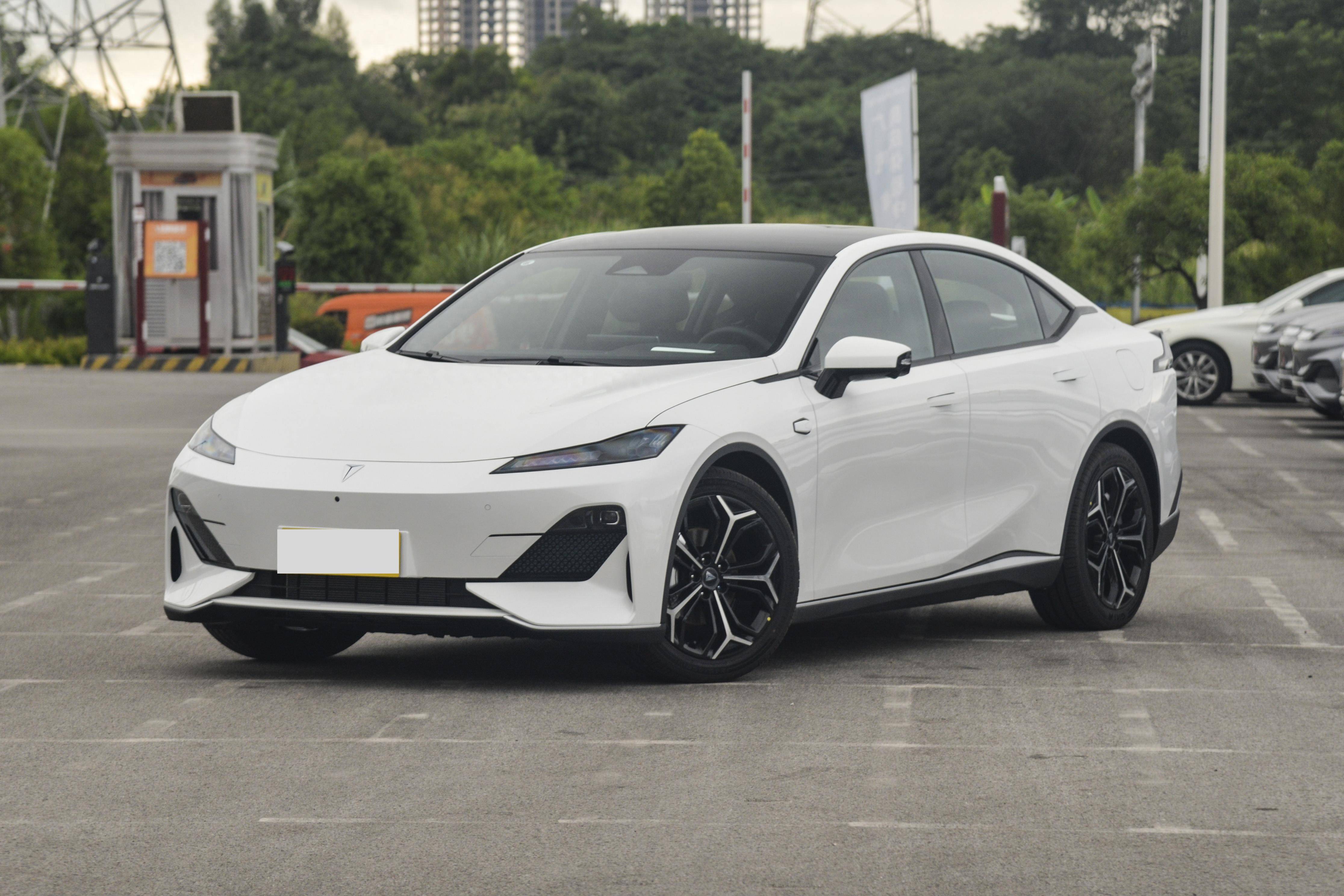 深蓝SL03对比零跑C01，都是15万出头落地，选谁更合适？_搜狐汽车_搜狐网