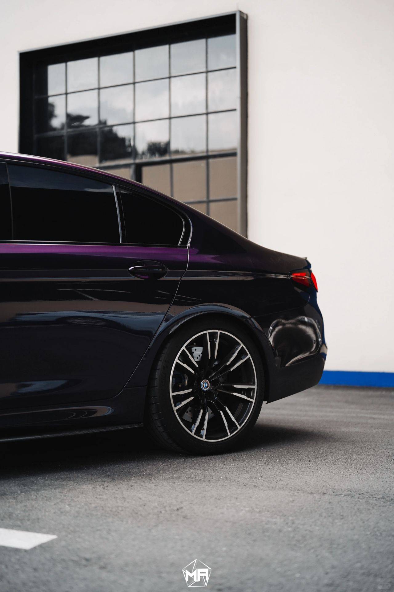宝马M5-Matrix矩阵改色膜幽灵午夜紫+MA10窗膜，让颜值更加分_搜狐汽车_搜狐网