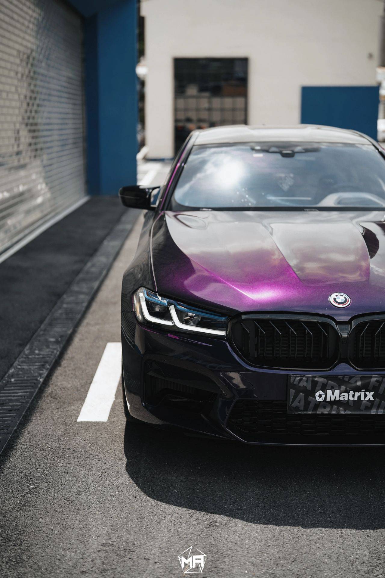 宝马M5-Matrix矩阵改色膜幽灵午夜紫+MA10窗膜，让颜值更加分_搜狐汽车_搜狐网