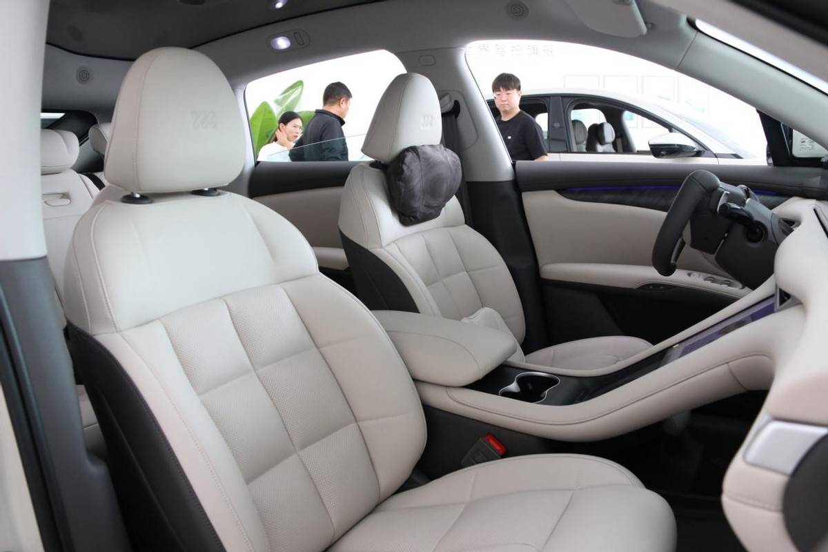 实拍智己LS6：如果你厌倦了Model Y，真的可以等等它_搜狐汽车_搜狐网