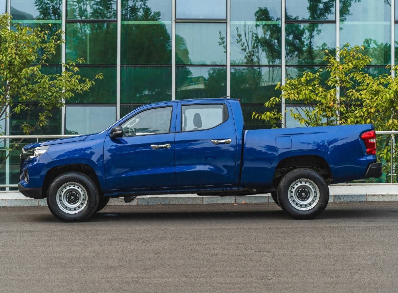 车长5米6，内饰很惊艳，全系2.0T，长安F70将上市，定价多少合适_搜狐汽车_搜狐网