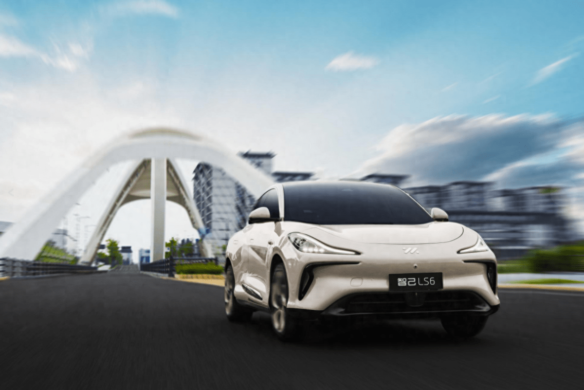 刘涛的智己LS6低价登场，实力虽然不俗，但难言“卷王”_搜狐汽车_搜狐网