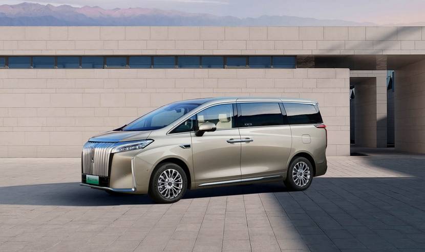 高山DHT-PHEV上市了 就是冲着腾势D9来的 俩车怎么选？_搜狐汽车_搜狐网