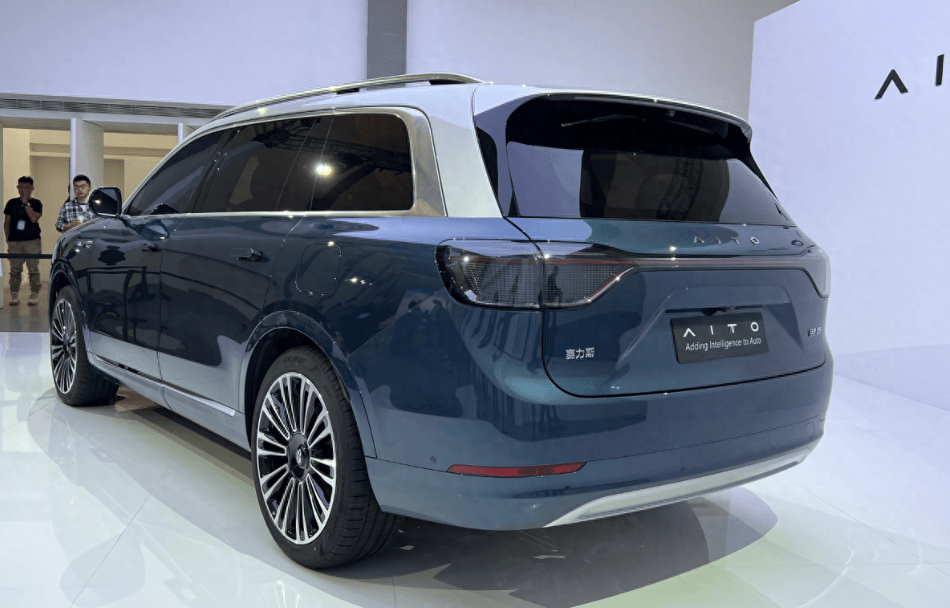 问界M9最新消息曝光,“1000万以内最好SUV”预售50万起,卖贵了么_搜狐汽车_搜狐网