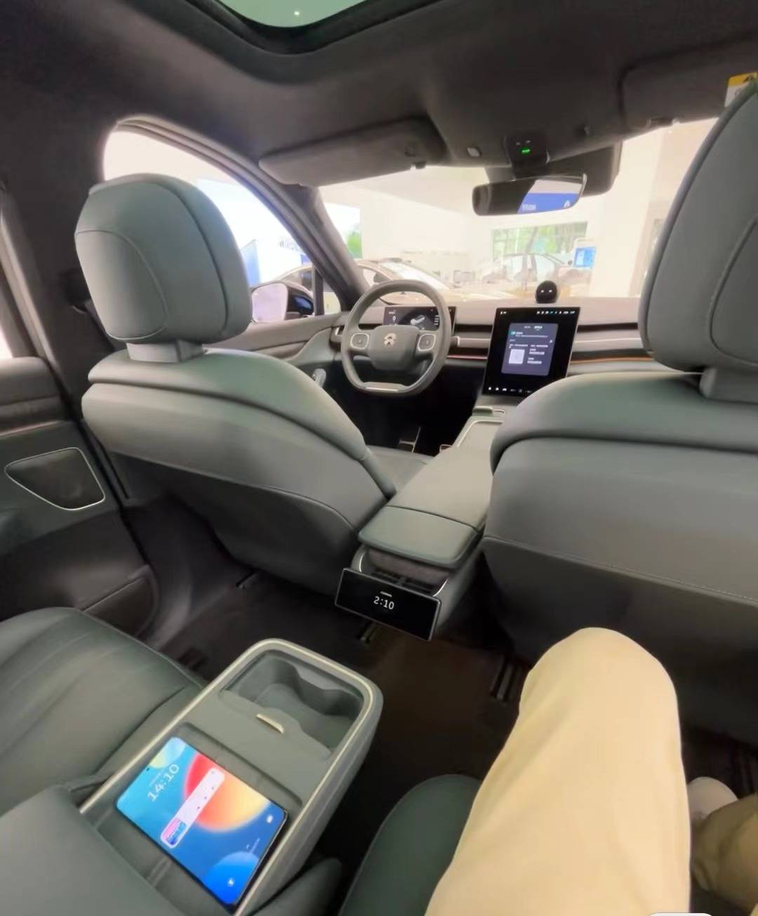 NIO CAR和NIO Phone，简直绝配_搜狐汽车_搜狐网