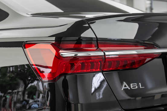 奥迪A6L搭配隐形车衣，奥迪车主们我替你们先冲！_搜狐汽车_搜狐网