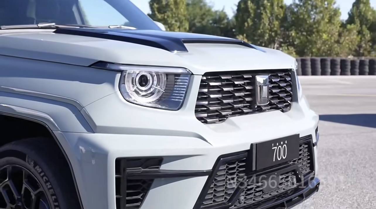 坦克700 Hi4-T实车现身，长超5米1+六缸插混，配空气悬架_搜狐汽车_搜狐网