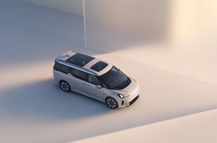 基于SEA浩瀚架构 沃尔沃EM90指导价81.8万元_搜狐汽车_搜狐网