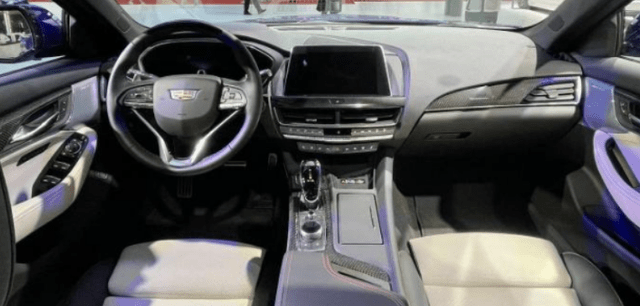 良心B级车，入门就配2.0T+10AT，237马力，比3系漂亮_搜狐汽车_搜狐网