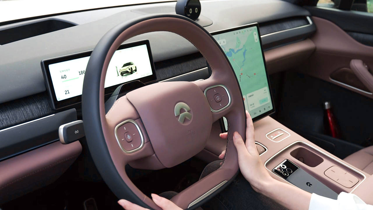 宝马X5L VS 全新蔚来ES8：老钱新贵，各自从容_搜狐汽车_搜狐网