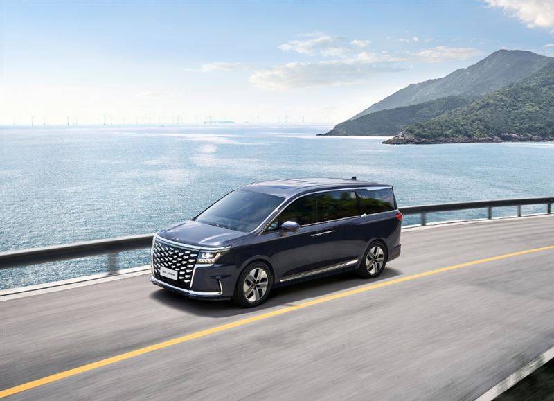 表现全能的智能电混MPV，江淮瑞风RF8 PHEV智聆版预售仅21.99万起_搜狐汽车_搜狐网