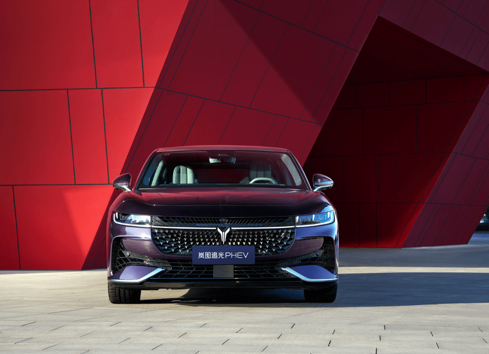 开始挑战BBA市场 岚图追光PHEV上市就开卷_搜狐汽车_搜狐网