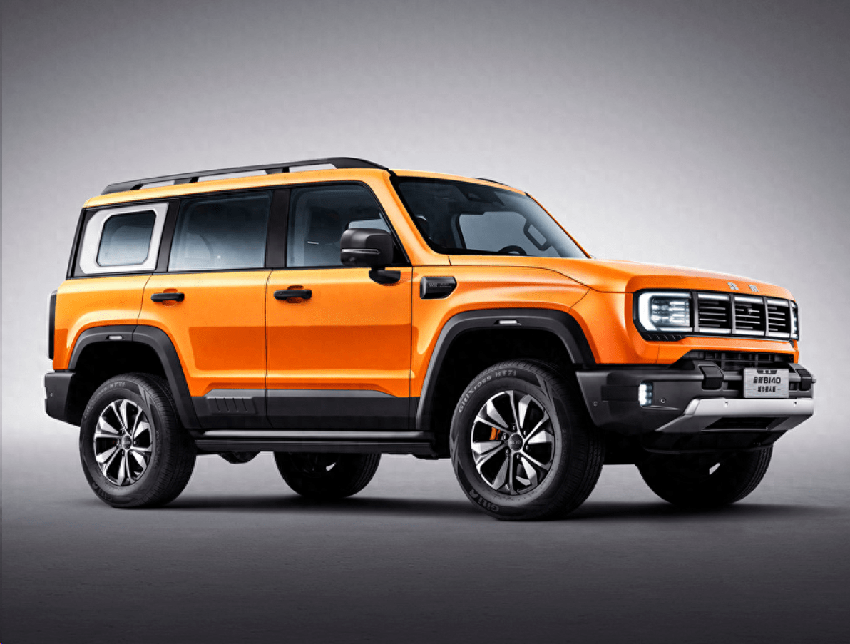 全新BJ40城市猎人版17.98万起，配12挡蠕行模式，后期推刀锋英雄版_搜狐汽车_搜狐网