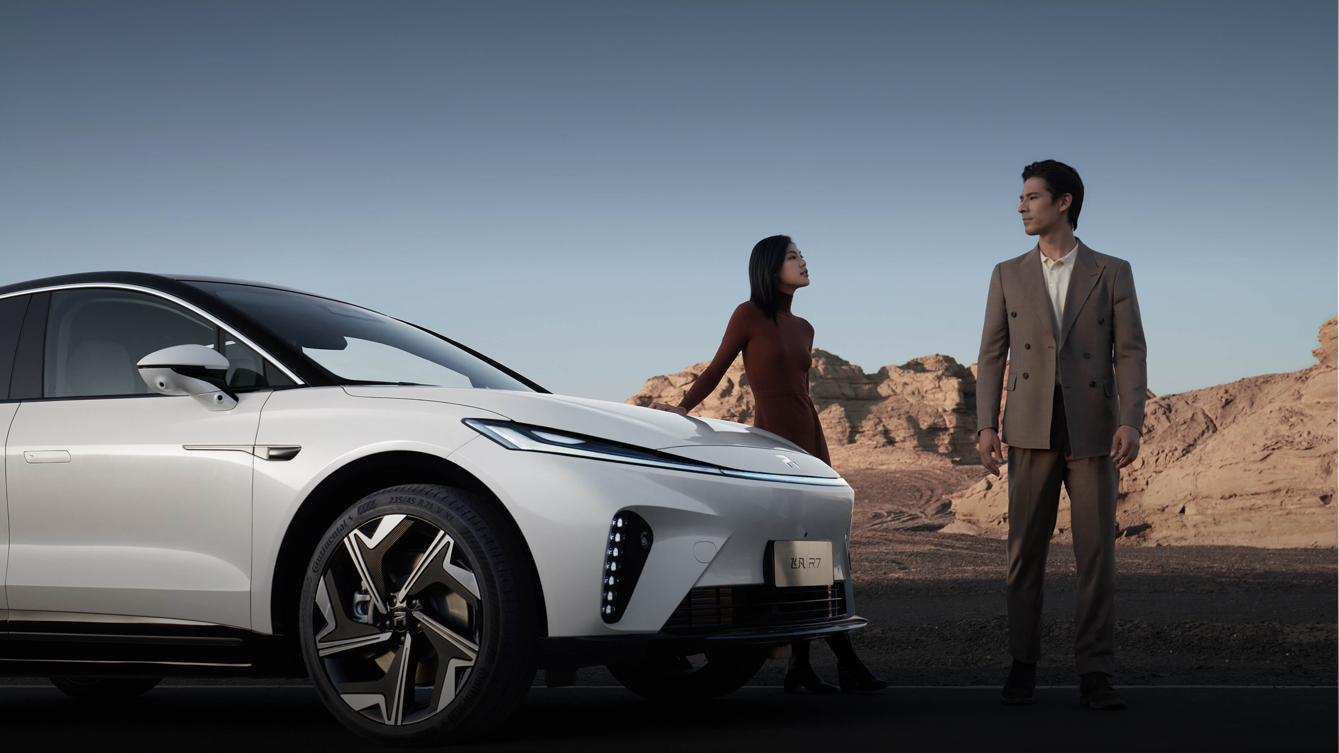 上打ES6下打宋PLUS EV，五天突破5000单的非凡R7上演逆袭大戏_搜狐汽车_搜狐网