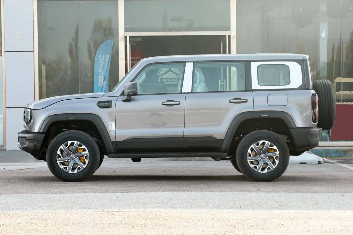 聊聊全新BJ40城市猎人版，兼顾城市与越野，17.98万起你会买吗？_搜狐汽车_搜狐网