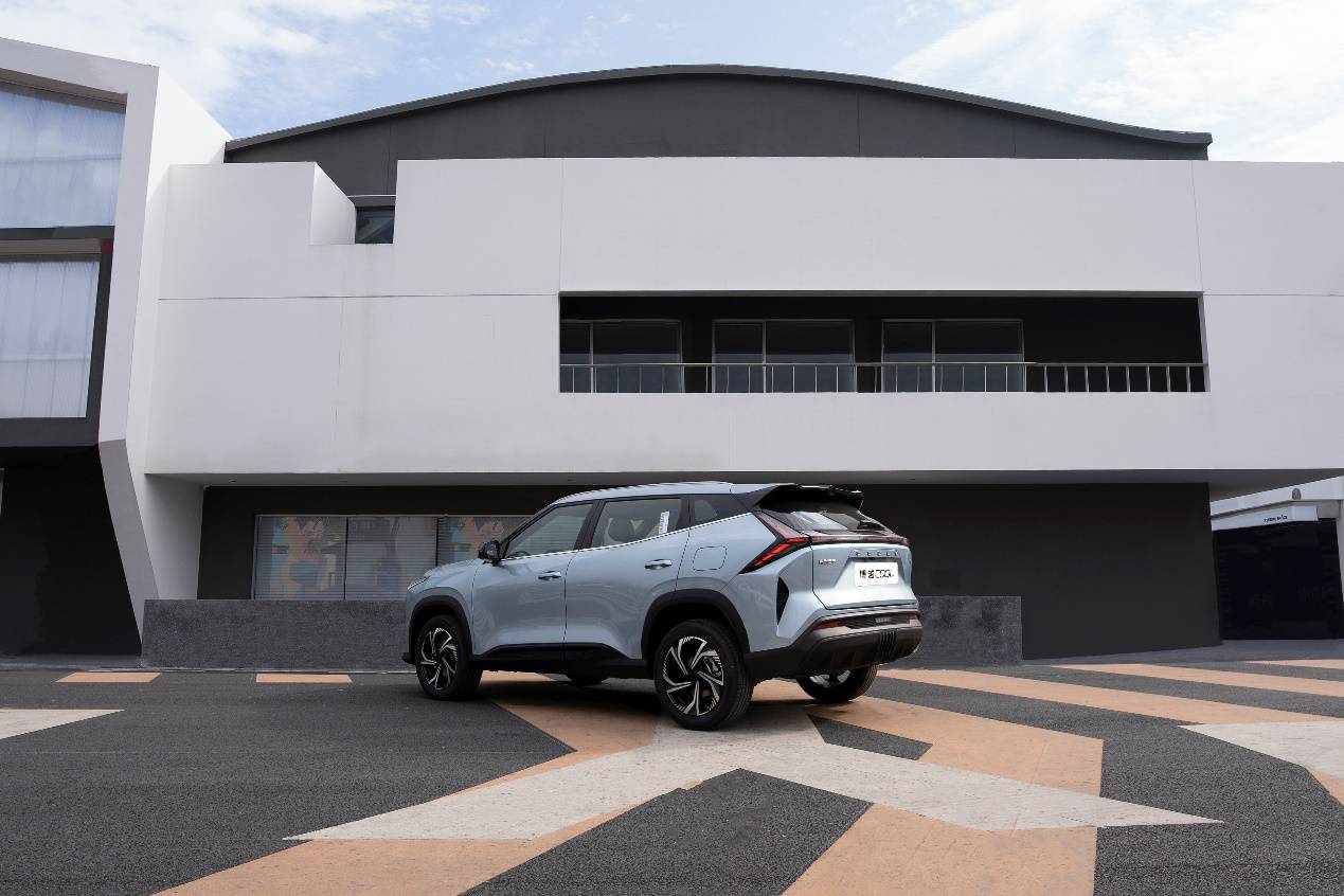 限时优享价8.98万元，最便宜的8155芯片，博越COOL朋友版上市_搜狐汽车_搜狐网