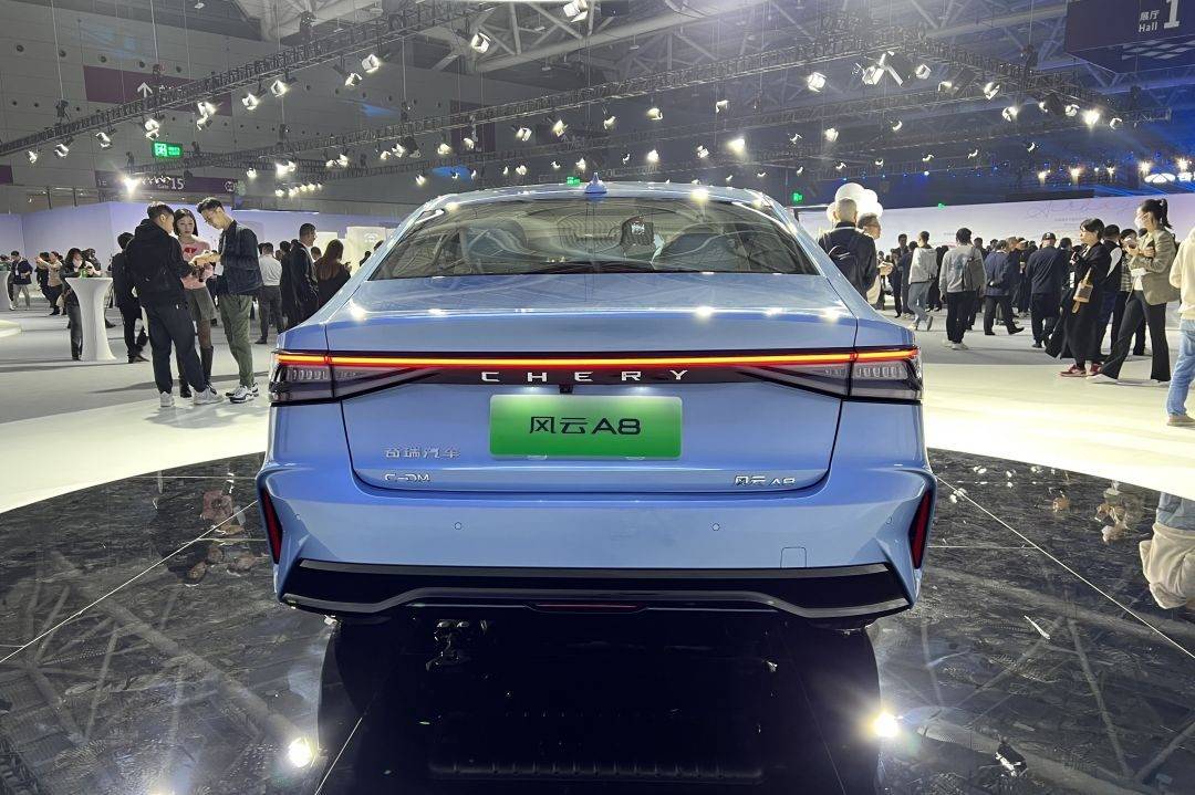 超能混动新家轿 首搭鲲鹏超能混动C-DM 奇瑞风云A8上市售11.99万元起_搜狐汽车_搜狐网